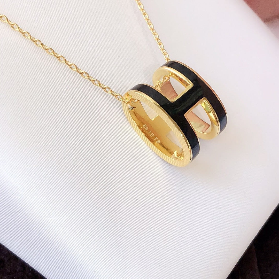 [Vicky]HM CLIC BLACK ENAMEL GOLD NECKLACE – Royal Vicky Jewelry